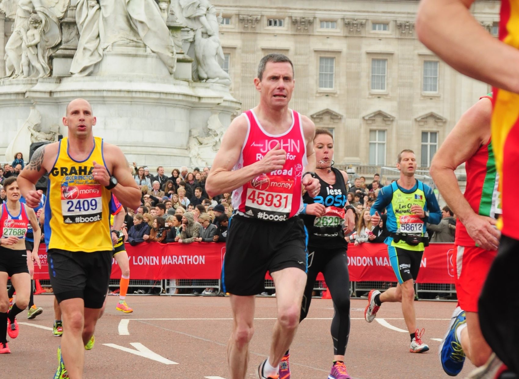 TJ's MD runs LONDON marathon for Rose Road - TJ Waste